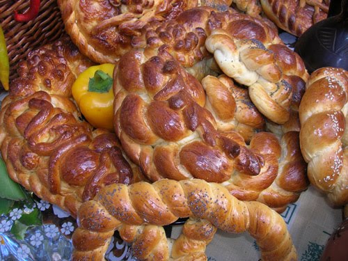 COOKING WITH ANISOARA: ODA COLACULUI MOLDOVENESC (2)